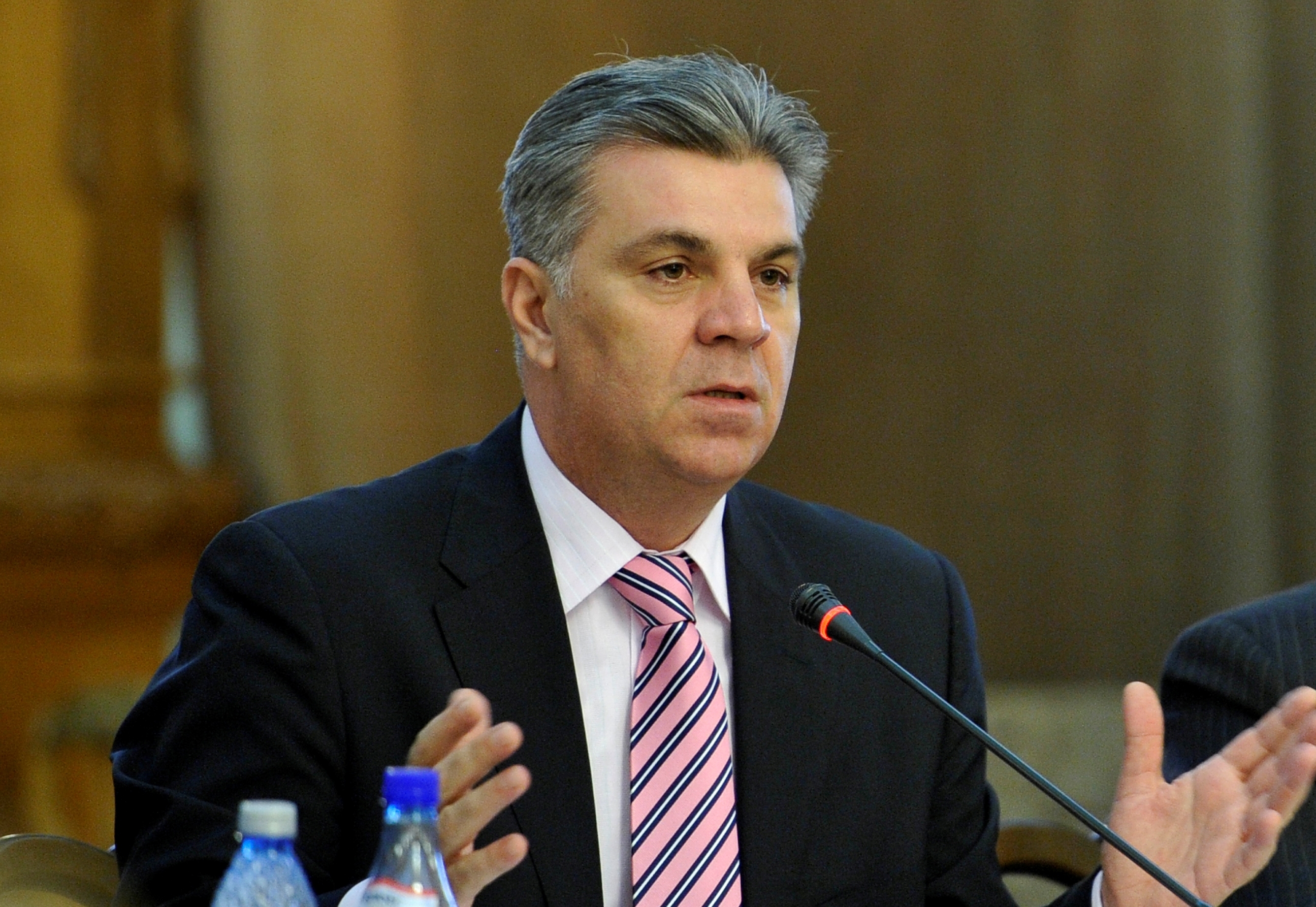 Valeriu Zgonea: Candidatul Klaus "Ghinion" Iohannis nu trebuie să ...