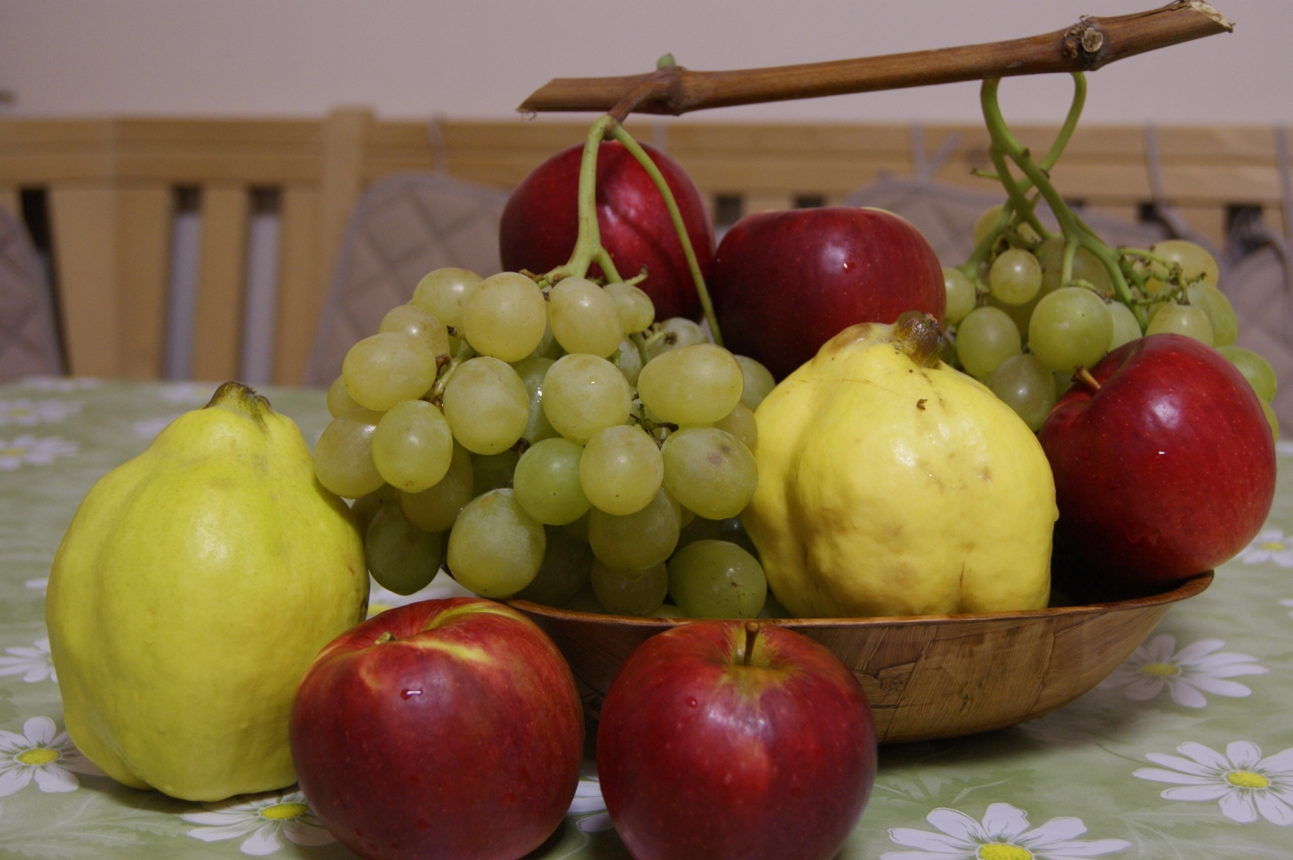 FRUCTUL TOAMNEI. Mănâncă-l zilnic şi vei avea o sănătate de fier ...